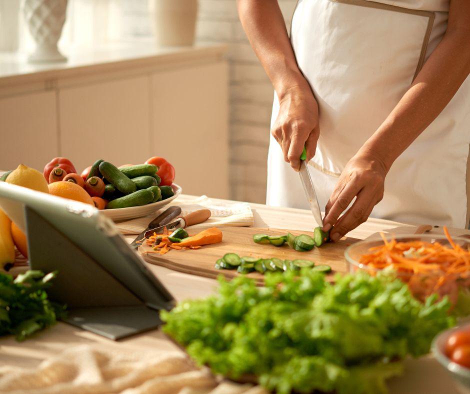 The Art of Simple and Healthy Cooking: Discovering the Joy of Food